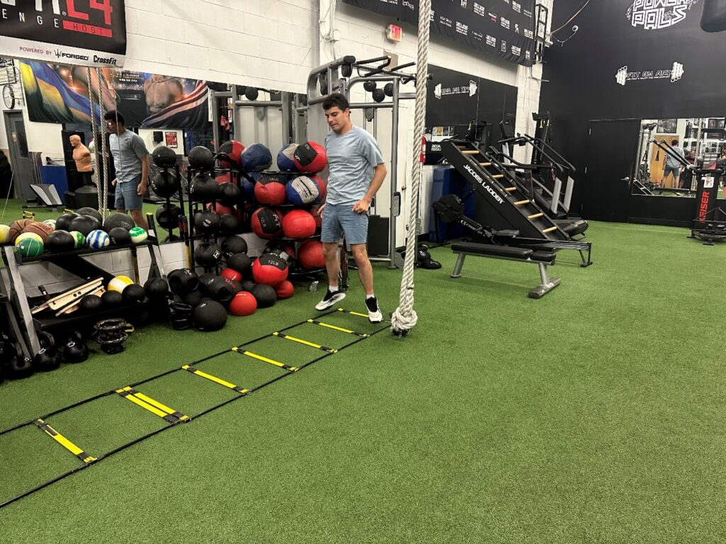 Jonathan Mandel Makes Strides at the Gym | Citizens